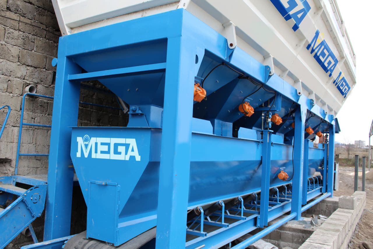 Tolvas Para Almacenamiento De Agregados